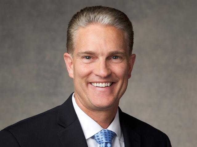 Élder Brian K. Taylor
