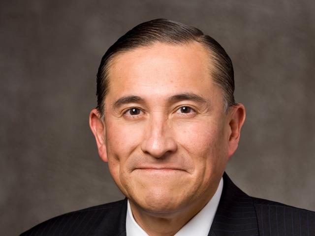 Élder Juan A. Uceda